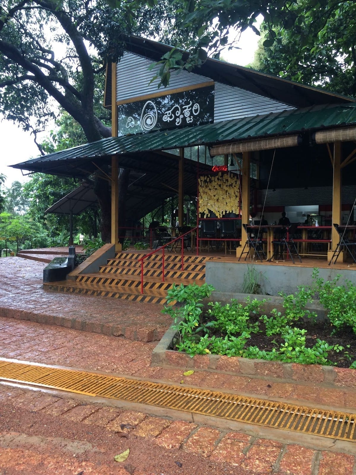 Egg Factory Manipal Review: #TheHuntingParty - ManipalBlog